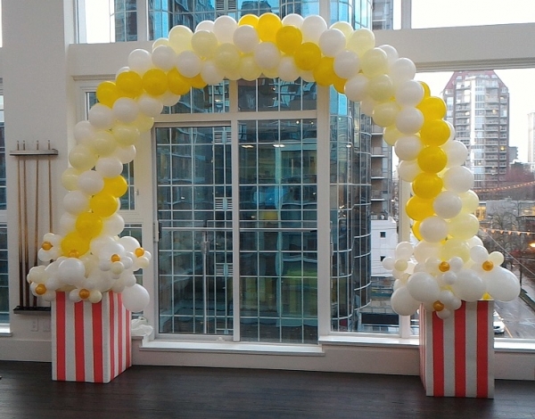 Circus Popcorn Arch 31 balloons vancouver JC Balloon Studio