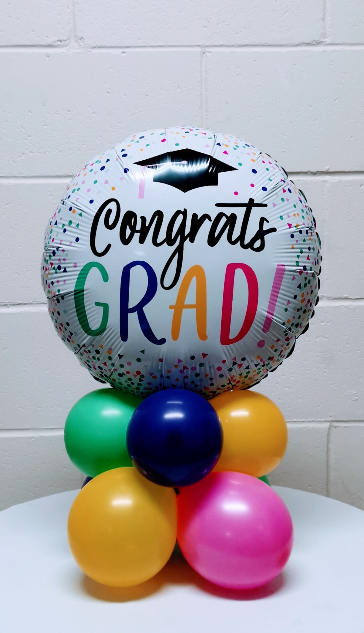 Graduation Centerpiece 9 balloons vancouver JC Balloon Studio